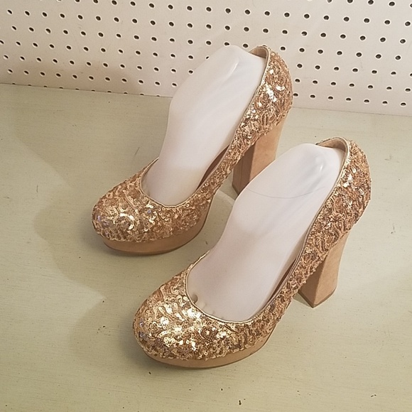 C Label | Shoes | Gold Sequence Pumps | Poshmark